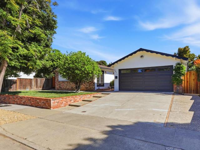 3876 Gleason Avenue