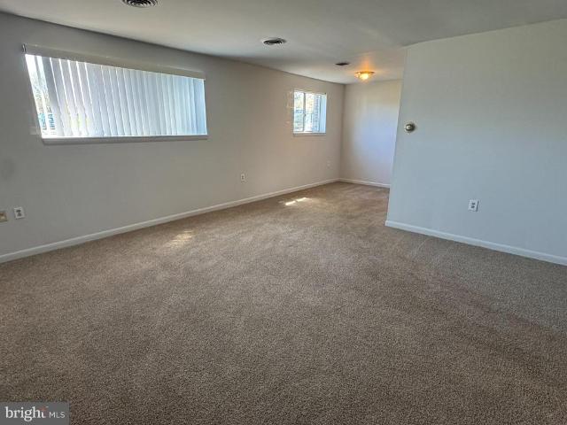 3876 Shadywood Drive # 8