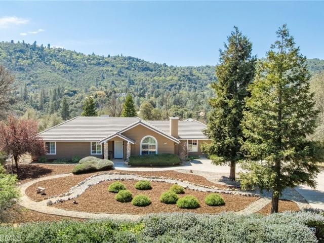38778 Goldenrod Ln, Oakhurst, CA 93644 | MLS #MD26058 | Compass