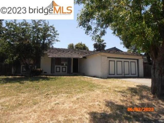 3877 Harbor St, Pittsburg, CA 94565