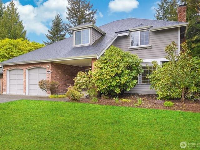 3877 th Ave NE, Bellevue, WA 98004