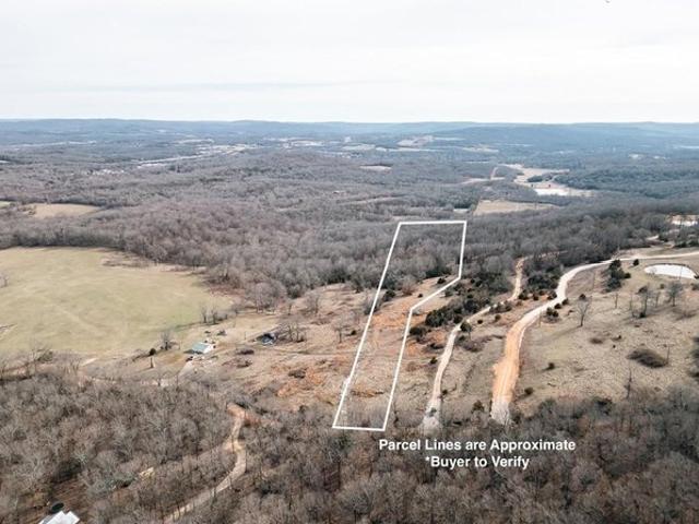 3877 W Kessler Mountain Rd, Fayetteville, AR 72701