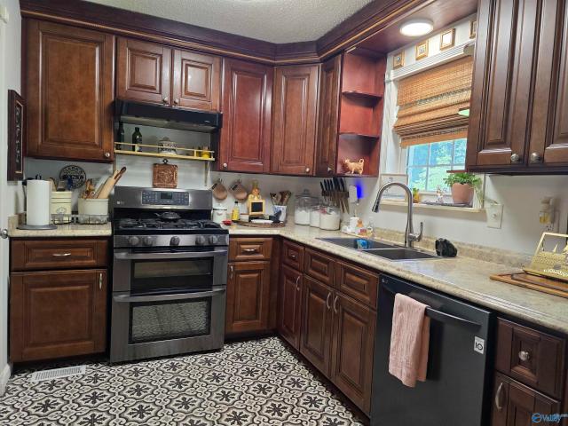 3878 Lake Hill Drive