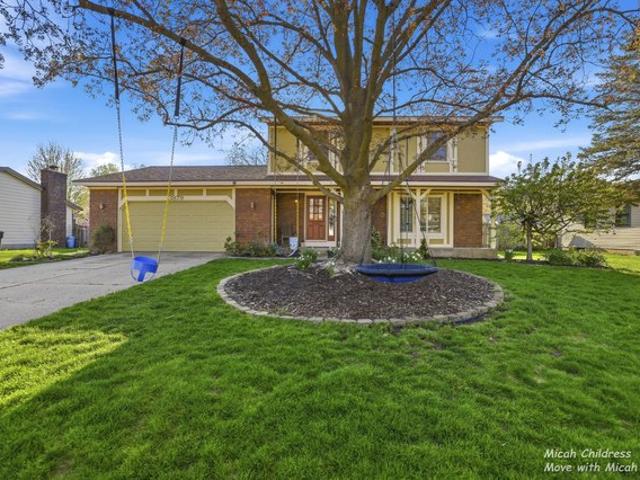 3879 Basswood Dr SW, Grandville, MI 49418