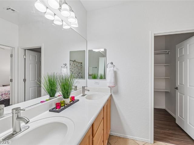 3879 Paint Ct, Las Vegas, NV 89122 | MLS #2798