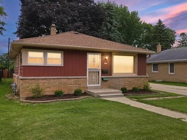3870 N 86th St, Milwaukee, WI 53222