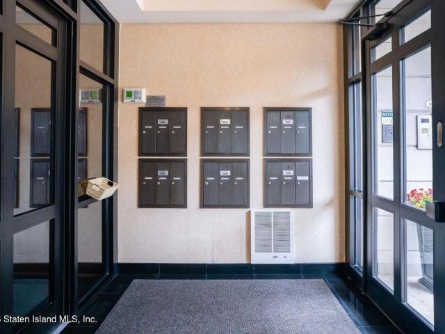 3871 Amboy Road, Unit 303 | Compass
