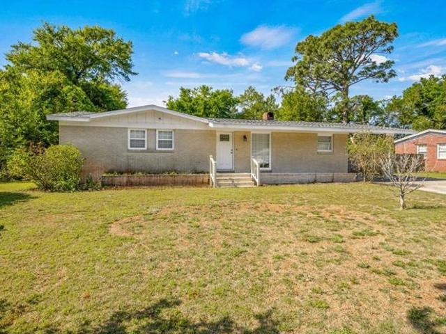3871 Forest Glen Dr, Pensacola, FL 32504