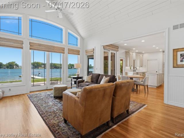 3871 Homestead Drive