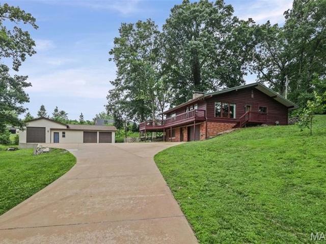 3871 Ridge View Rd, Edwardsville, IL 62025