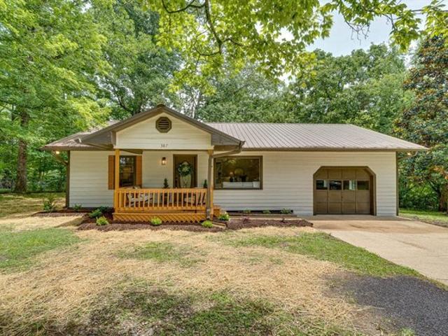 387 Cedar Springs Church Rd SE, Cleveland, TN 37323