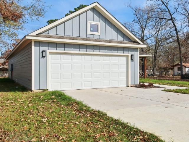 387 Autumn Lane