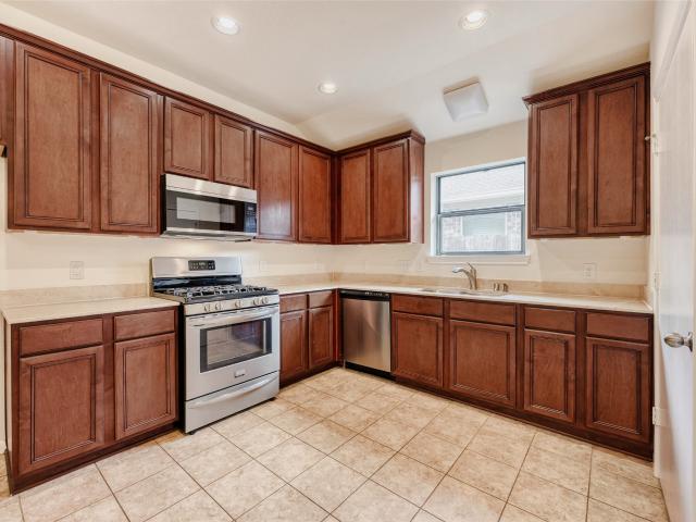 387 Decoster Blvd, Alvin, TX 77511 | MLS #6597
