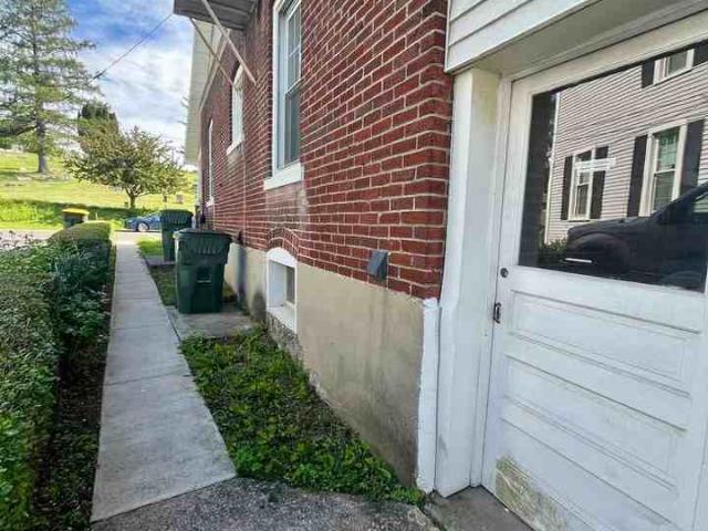 387 E Howard St 2 Bedroom Apartment for Rent at 387 E Howard St, Bellefonte, PA 16823