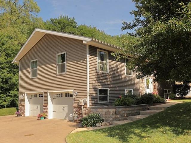 387 Harbor Rd, Erie, PA 16511