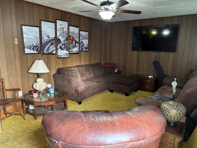 387 Hummingbird Hill
