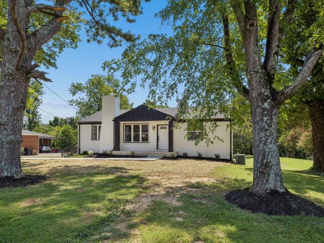 387 Ocala Dr