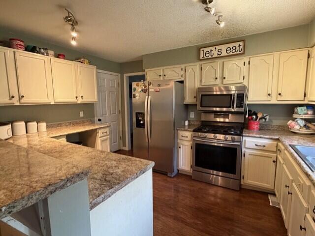 387 Left Penhook Road