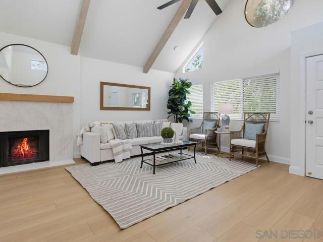 387 N Melrose D