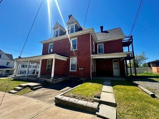 387 N Richhill St, Waynesburg, PA 15370