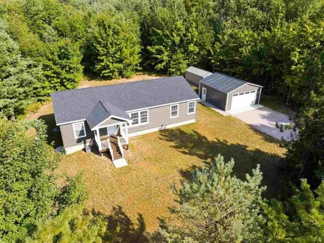 387 N Silver Creek Rd, Petoskey, MI 49770