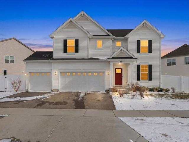 387 S Pointe Ave, South Elgin, IL 60177