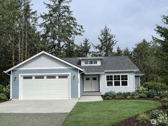 387 Sextans Ave SW, Ocean Shores, WA 98569