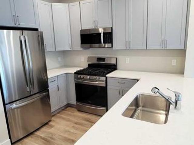 387 Park St #403, Hackensack, NJ 07601