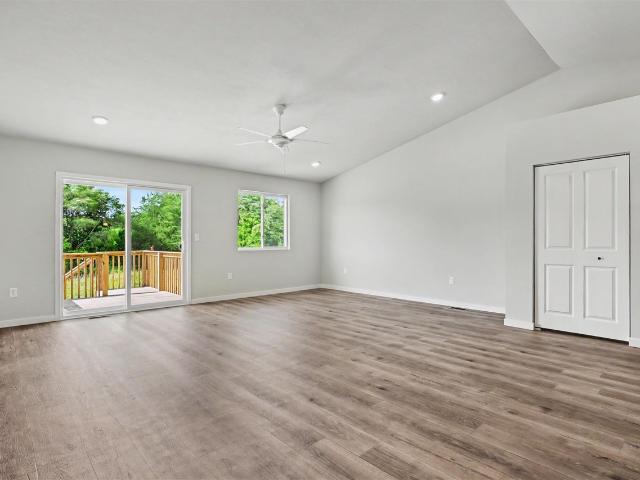 387 Pinery Lane