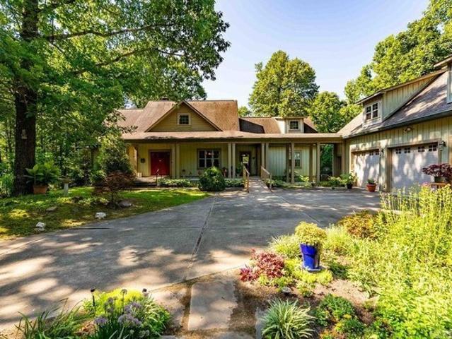 387 Pryor Dr, Glen Rose, AR 72104
