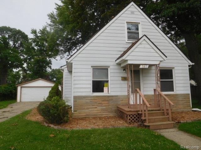 387 W Maxlow Ave, Hazel Park, MI 48030