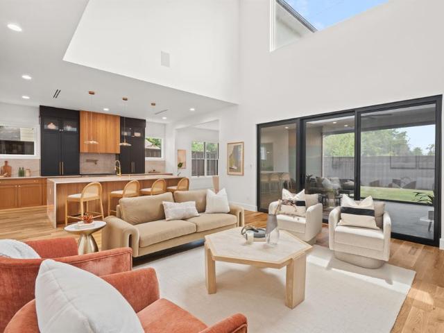 3884 Cortez Drive