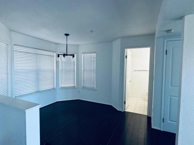 3885 Carter Dr Apt 202, South San Francisco, CA 94080