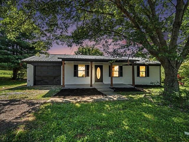3885 Louisville Rd, Salvisa, KY 40372