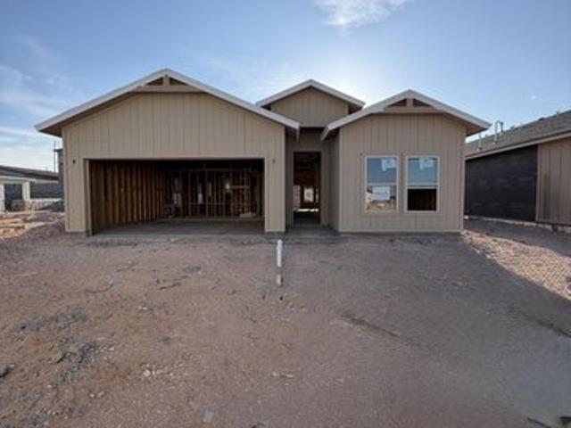 3885 Perspective St, El Paso, TX 79938