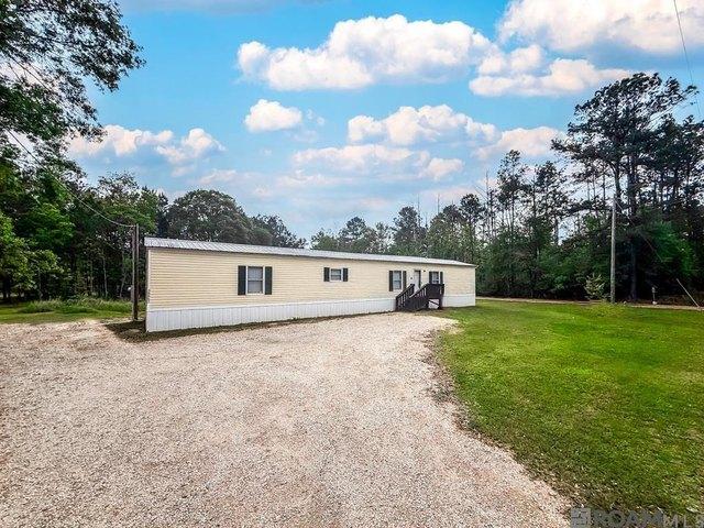 38865 Walker Rd N, Walker, LA 70785