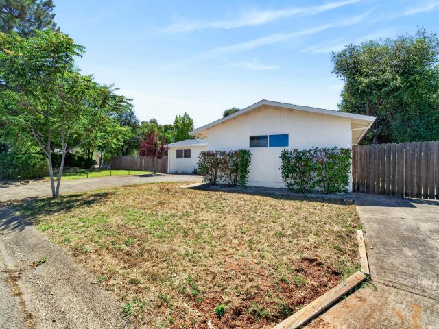 3886 Alma Avenue