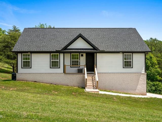 3886 Settlers Trl, Kodak, TN 37764