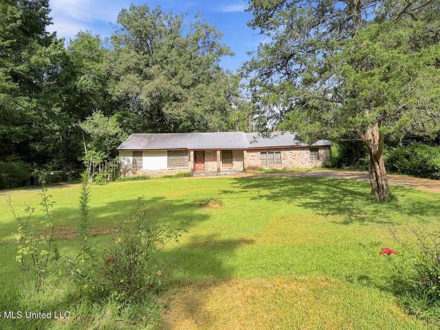 3887 Forest Hill Road