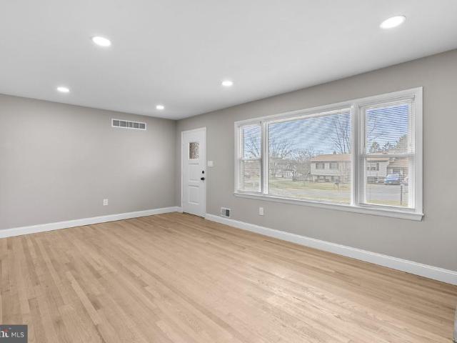 3887 Shadywood Drive