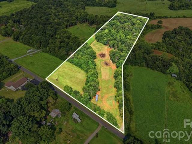 3888 Heathcliff Rd, Concord, NC 28025