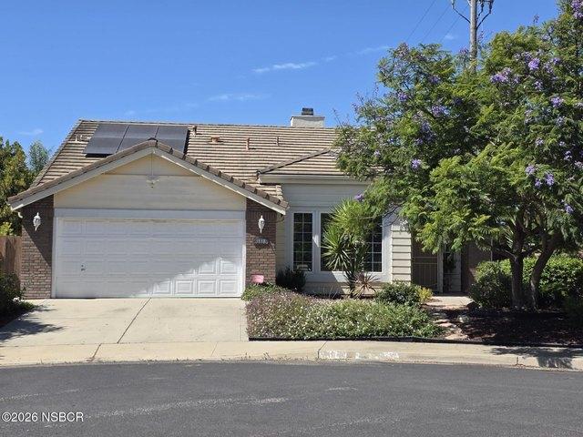 3888 Les Maisons Dr, Santa Maria, CA 93455