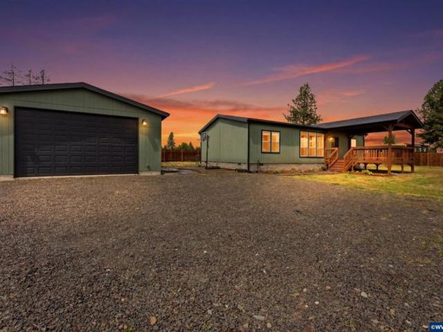 38891 W Scio Rd, Scio, OR 97374