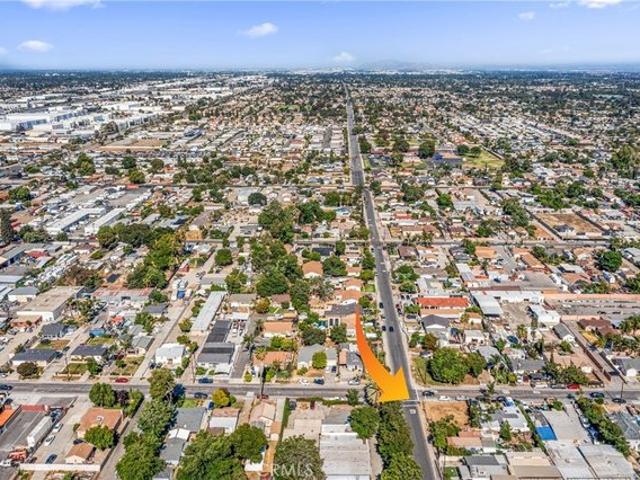 3889 E 9th St, Pomona, CA 91766