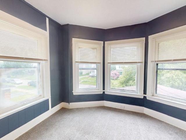 3889 W.33rd 2 Bedroom Apartment for Rent at 3889 W 33rd St, Cleveland, OH 44109 Brooklyn Centre