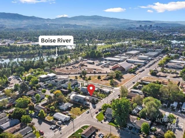 3880 Adams St, Garden City, ID 83714