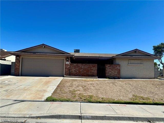 3880 El Paso Dr, Las Vegas, NV 89121