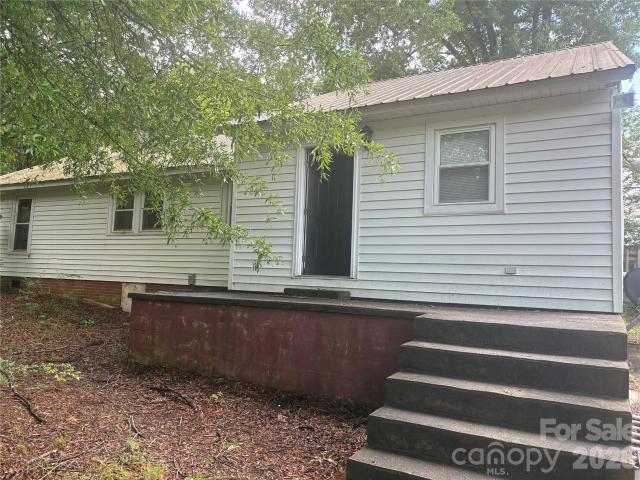 3880 Love Road