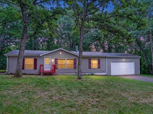 3880 Sandhill Ct, Wisconsin Dells, WI 53965