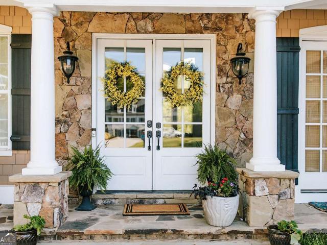 3881 Alexandria Drive